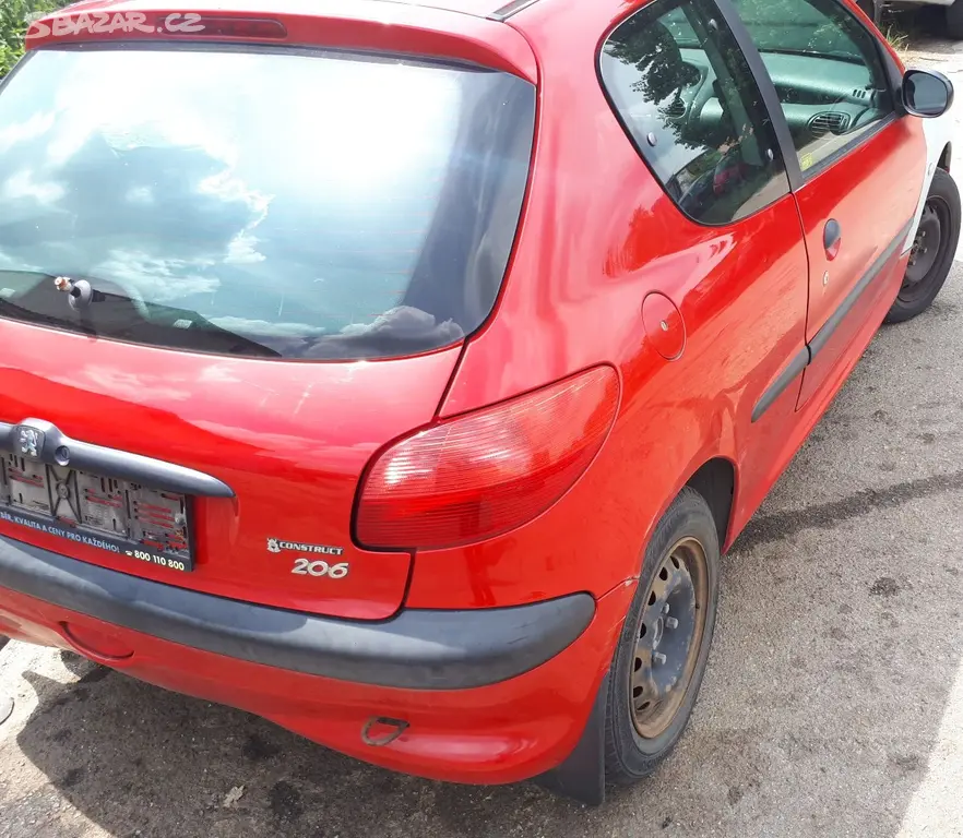 Peugeot 206 1.1 44kw HFX Červená - Podolí - Bazar - Sbazar.cz