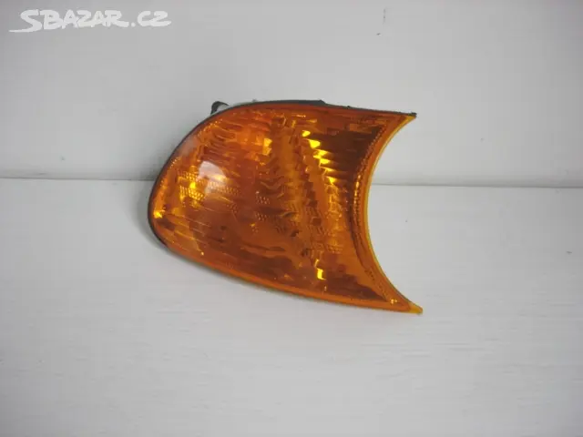 BMW 3 E46 Coupe blinkr pravá strana - Praha-východ - Bazar - Sbazar.cz