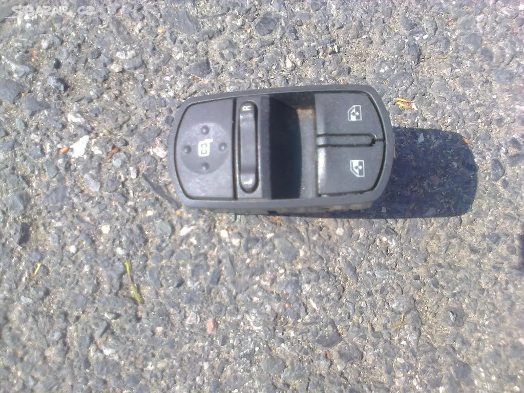 opel corsa D, levý přední přepínač, ovladač oken, - Beroun - Bazar ...