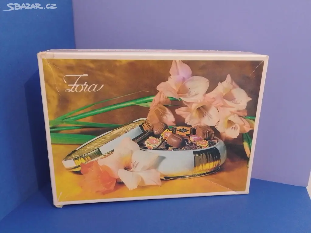 Zora Orient Desert čokoláda bonboniéra stará - Brno-město - Bazar ...
