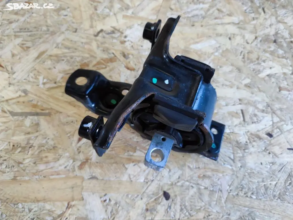 Uložení převodovky, 6RF 199 555 J, Škoda VW - Pelhřimov - Bazar - Sbazar.cz