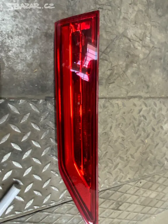 Volvo XC 60 II 2018 levá zadní lampa do vika origo - Praha-západ ...
