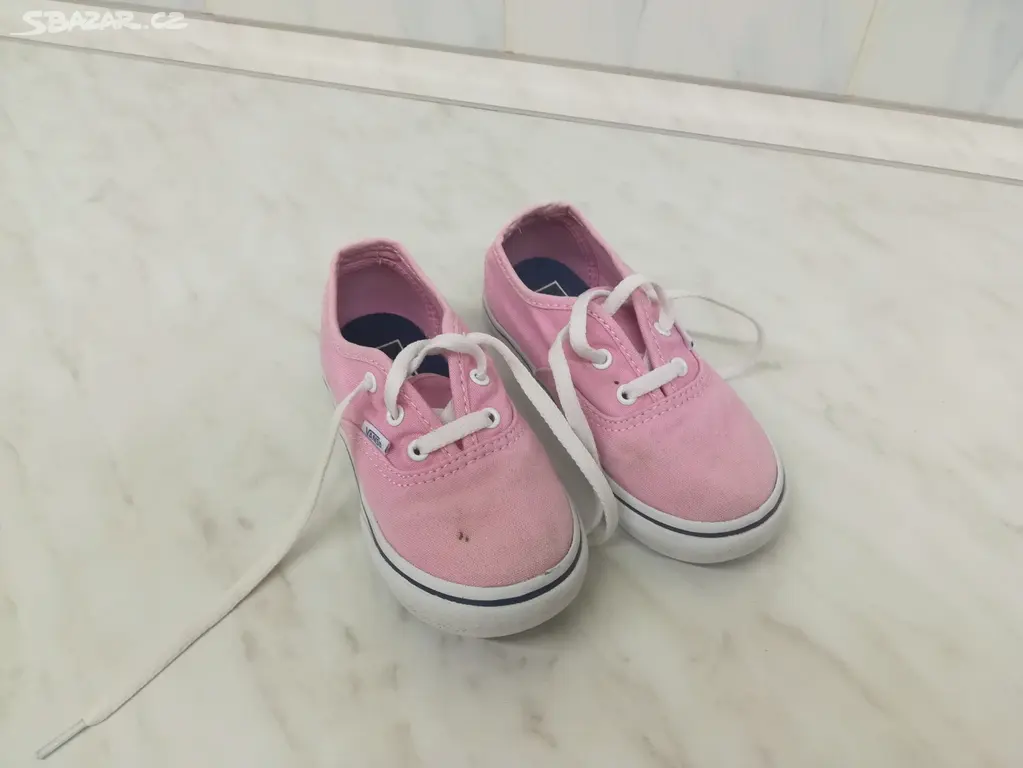 Dívčí botasky - Mikulov - Bazar - Sbazar.cz