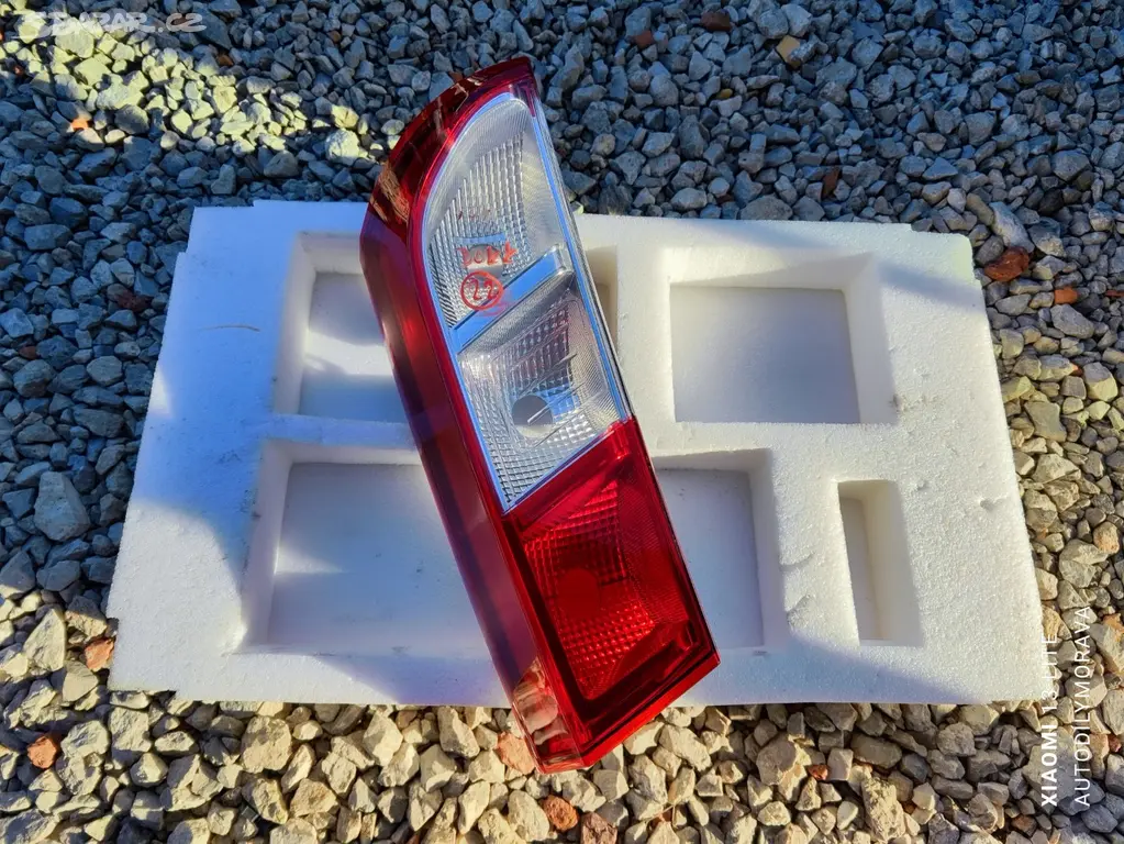 Levé zadní světlo Dacia Dokker 265509604R - Hodonín - Bazar - Sbazar.cz