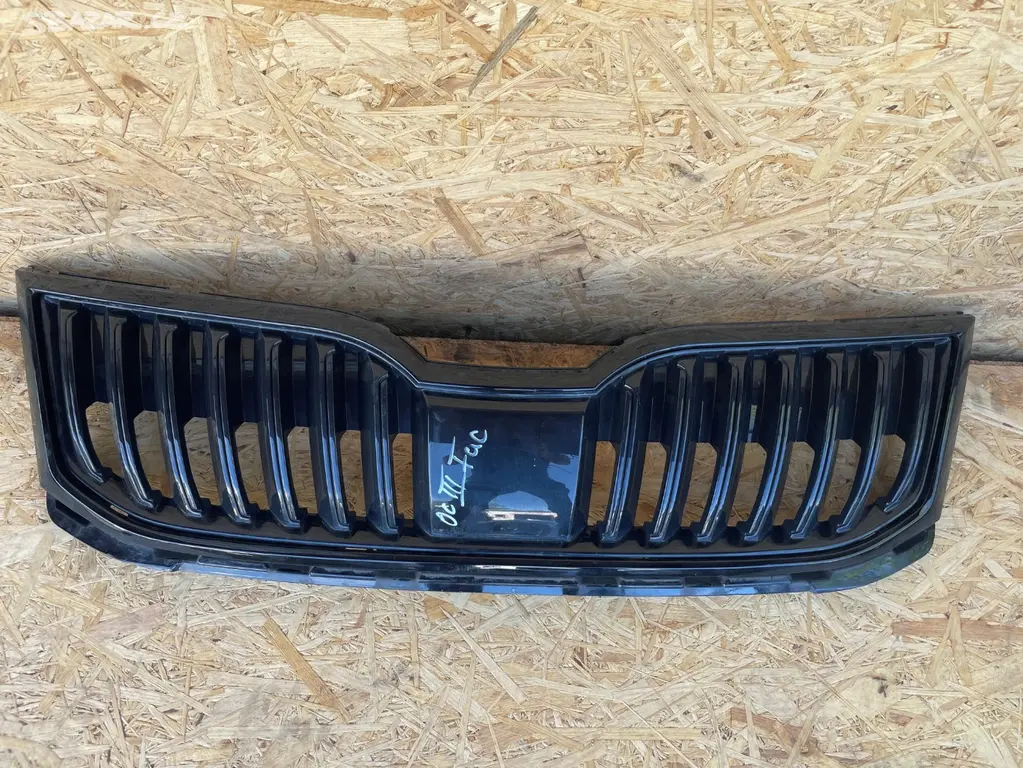 škoda octavia 3 facelift přední maska - Most - Bazar - Sbazar.cz