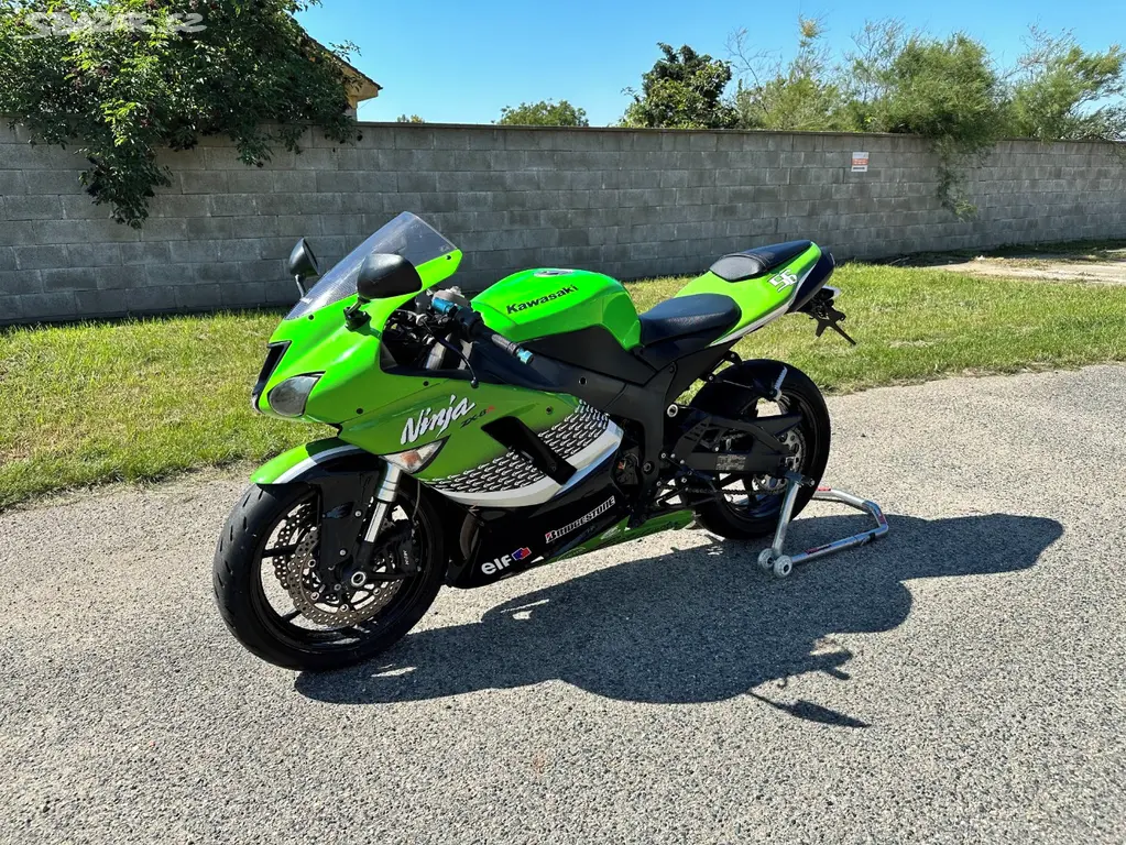 Rozprodam KAWASAKI ZX6R NINJA 2007-2008 - Vranovice - Bazar - Sbazar.cz