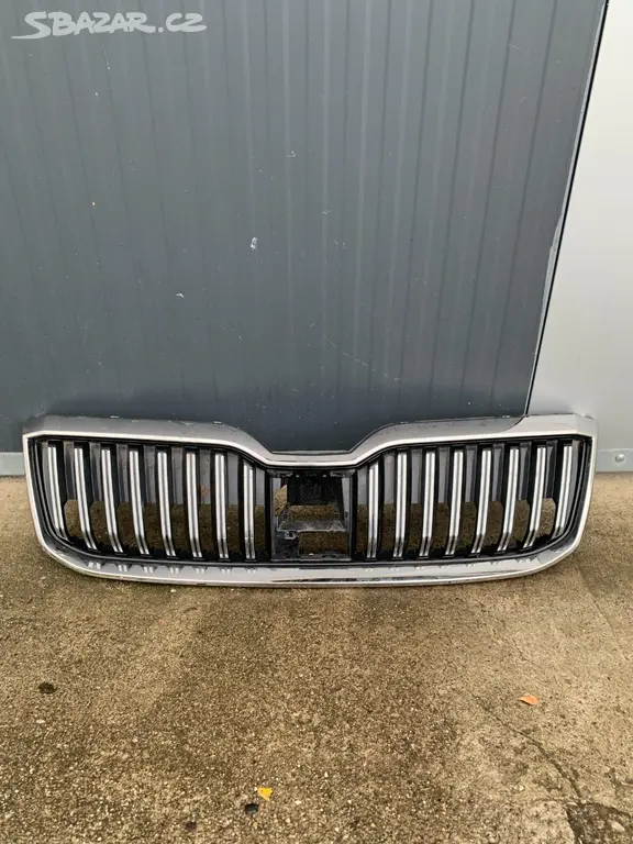 maska skoda superb 3 iii facelift - Beroun - Bazar - Sbazar.cz