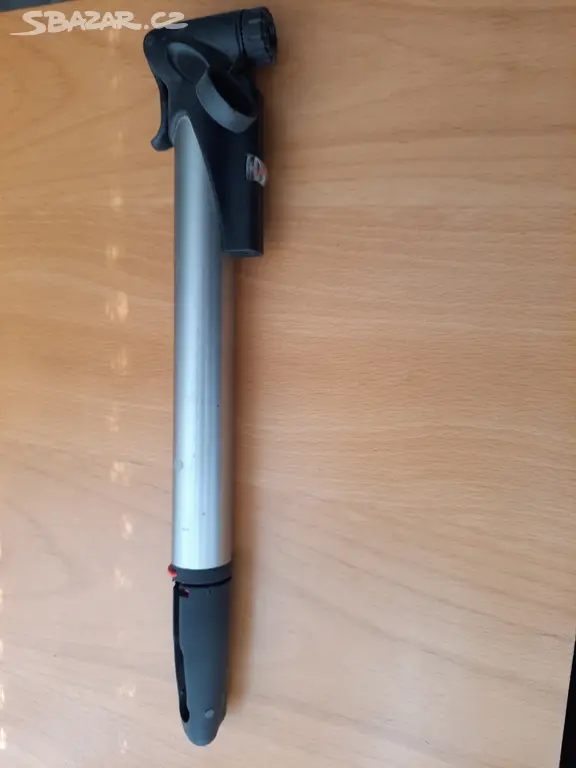 PUMPA NA KOLO S MANOMETREM GIYO - Brno - Bazar - Sbazar.cz