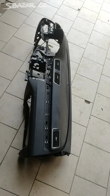 VW PASSAT B7, 3AA ,PALUBNÍ DESKA, palubka,air sada - Ohrobec - Bazar ...