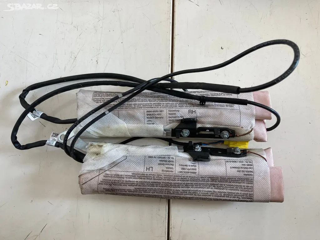 Pravý airbag sedačky Škoda Superb 2 3T0880242B - Slaný, Lotouš - Bazar ...