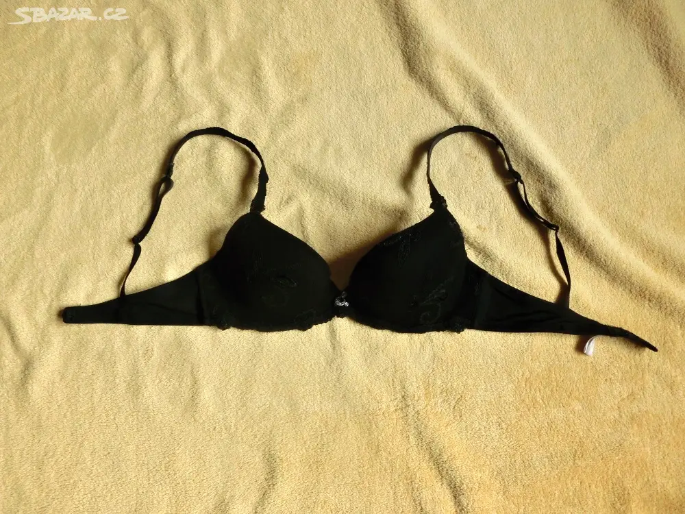 Černá podprsenka Luna 70 A krajka push-up - Trutnov - Bazar - Sbazar.cz