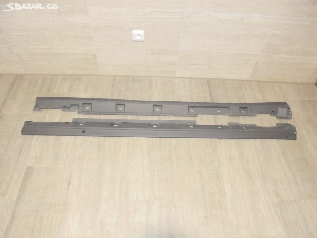 Toyota Highlander prahové lišty 75860-0E040 - Mošnov, Nový Jičín ...