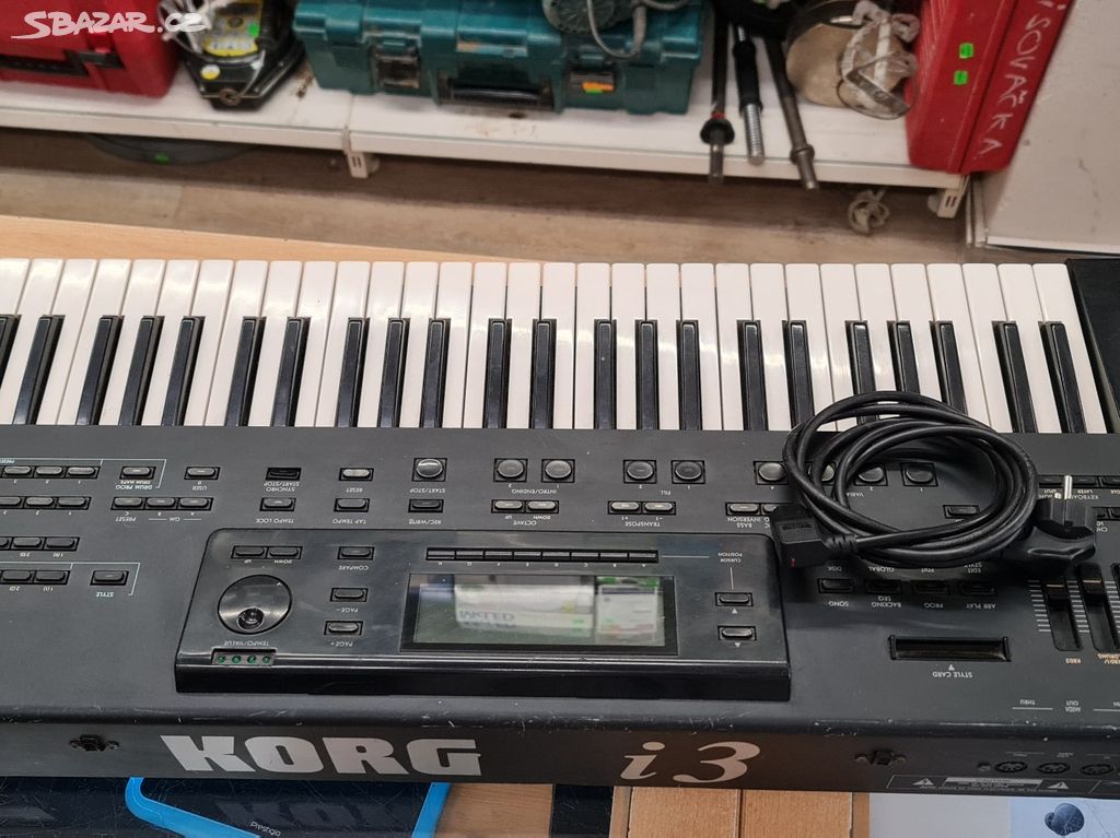 KLÁVESY Korg I3 - Brno - Sbazar.cz