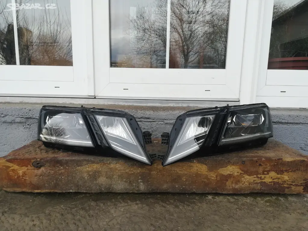 světlo škoda víc druhů a fotek v inzerátu - Šumperk - Bazar - Sbazar.cz