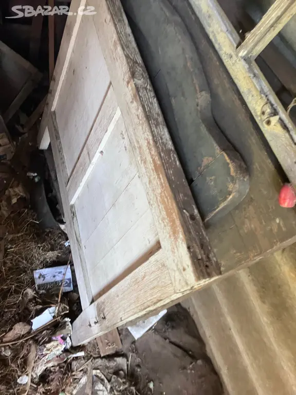 Staré dřevěné postele nebo jen čela postelí - Hradec Králové - Bazar ...