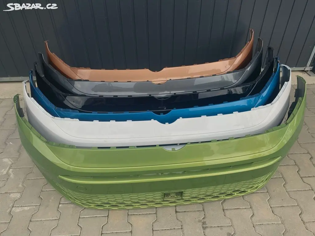 PŘEDNÍ NÁRAZNÍK VW CADDY 2K7807221A - Uherské Hradiště - Bazar - Sbazar.cz
