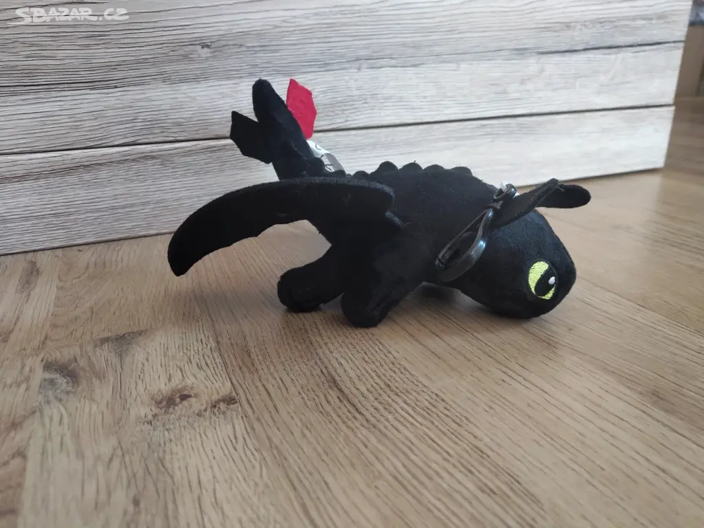 BEZZUBKA 10 CM PLYŠÁK JAK VYCVIČIT DRAKA - Hradec Králové - Bazar ...