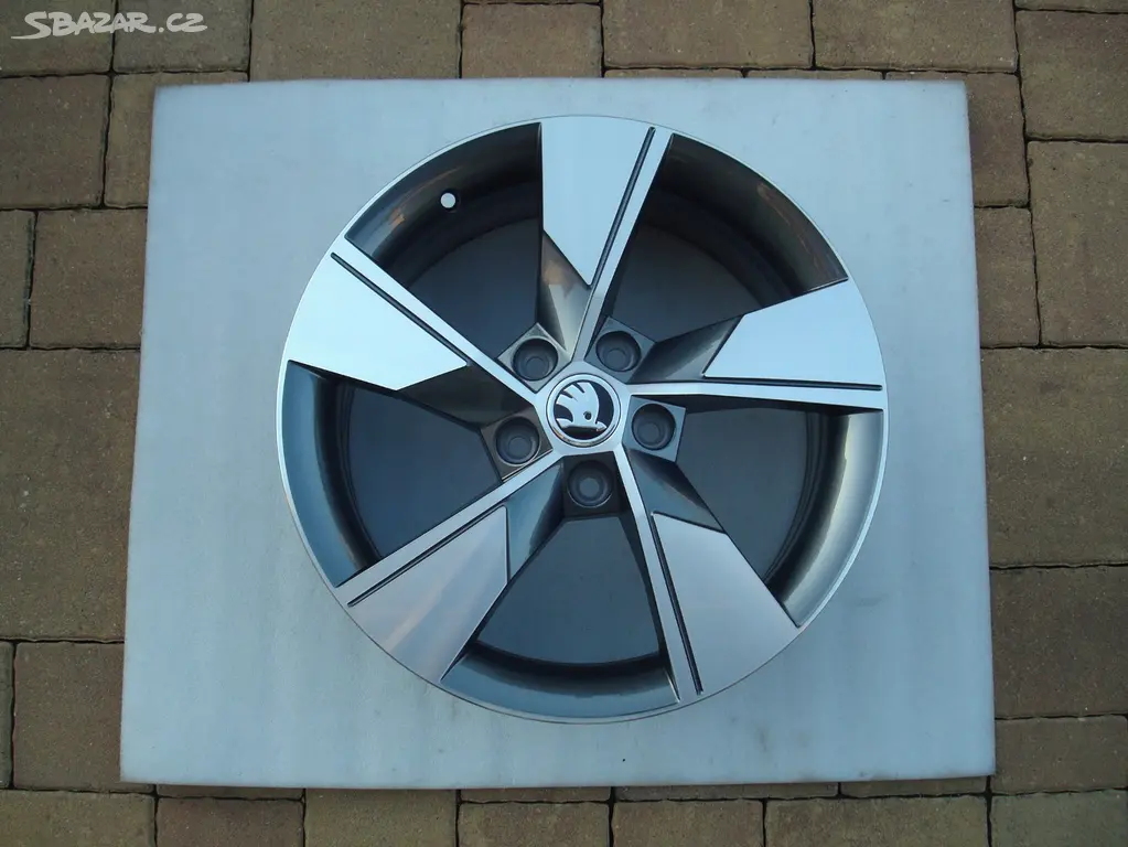 Alu kolo NIVALIS 17" ŠKODA OCTAVIA III Originál !! - Dobruška, Chábory ...
