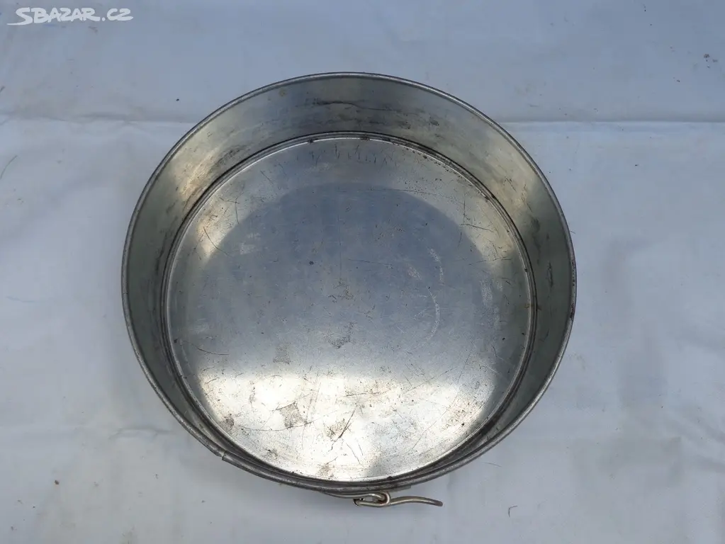 Forma na dort - Bystřice pod Hostýnem - Bazar - Sbazar.cz