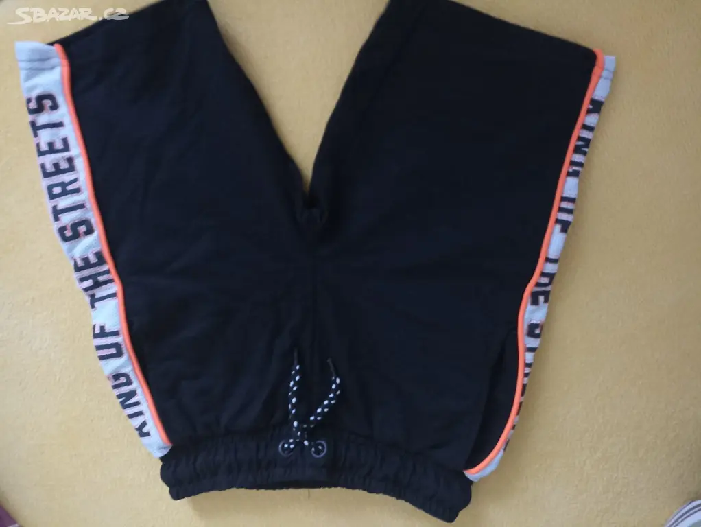 Kraťasy kluk 134/140 8/10 let - Chrudim - Bazar - Sbazar.cz