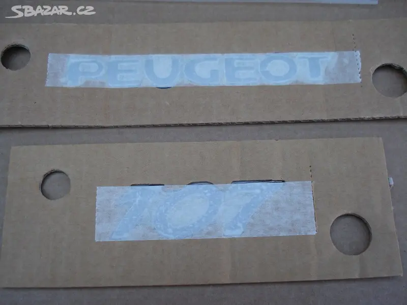 Peugeot 107 - nový monogram zadních dveří - Mělník - Bazar - Sbazar.cz