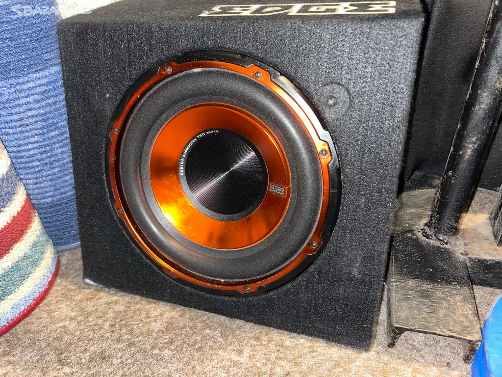 Subwoofer Edge EDB10A-E2, 750watts - Úštěk - Bazar - Sbazar.cz