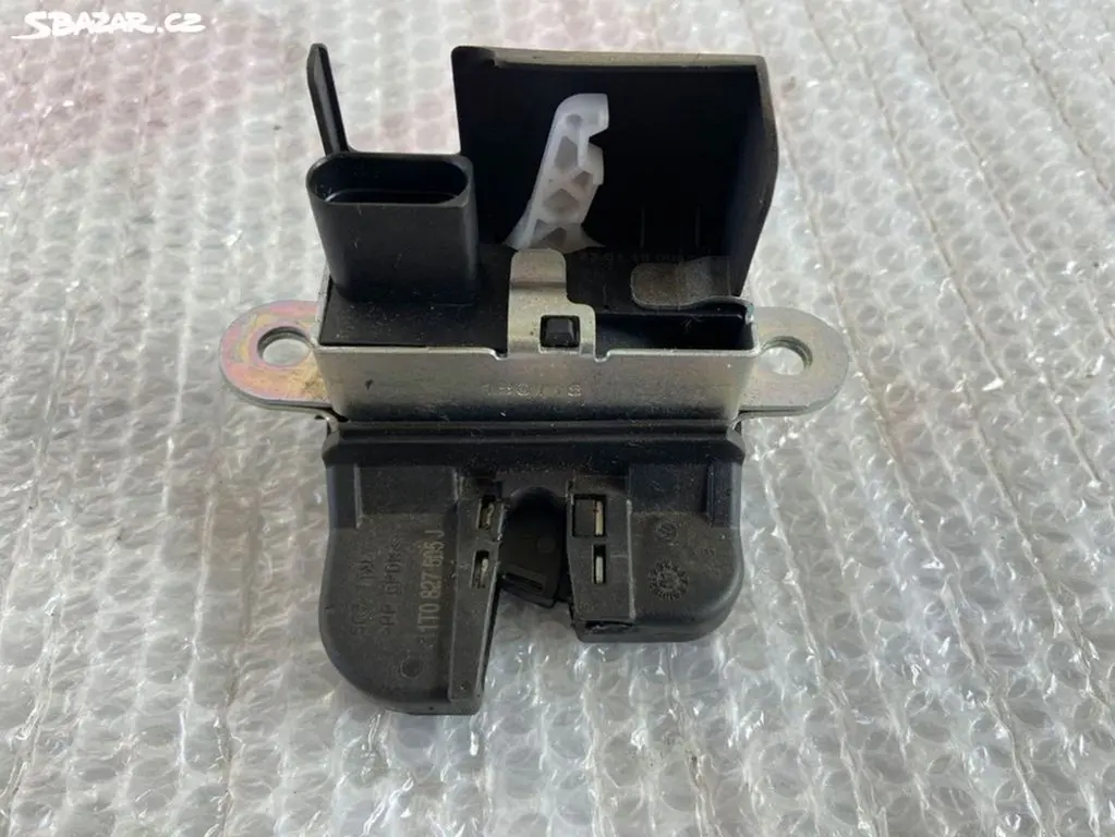 Zámek víka kufru pátých dveří VW Touran 1T0827505J - Petrohrad - Bazar ...
