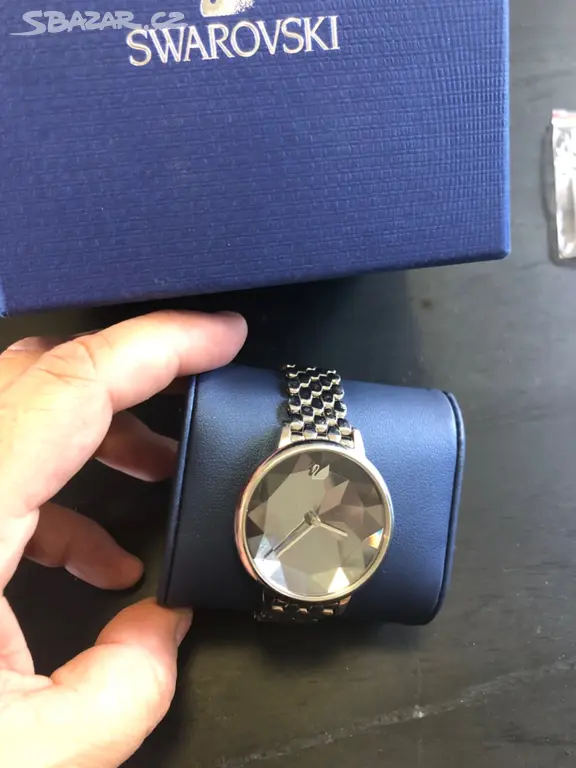 Hodinky Swarowski crystal lake stribrne - Brno - Bazar - Sbazar.cz
