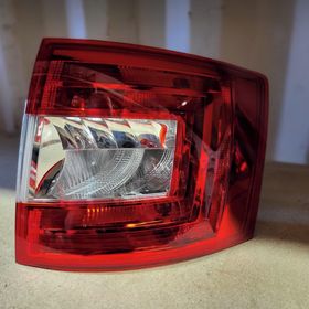 5E9945096 Zadní pravé světlo Škoda Octavia 3 - Praha - Sbazar.cz