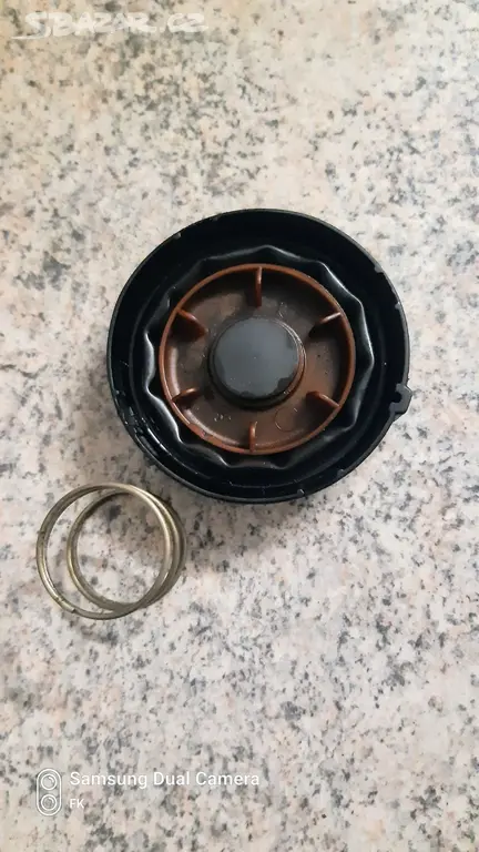 MERCEDES A6510108918 odlučovač klikové hřídele - Klatovy - Bazar ...