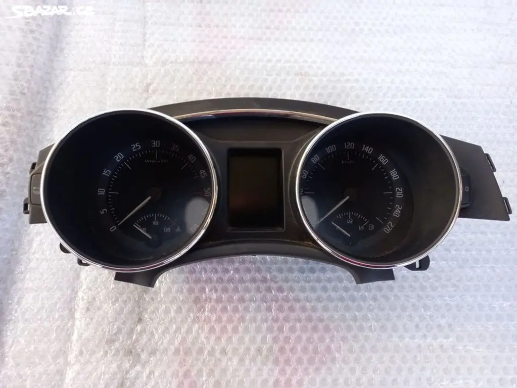 Škoda Superb II 2 budíky 3T1920841E maxidot - Petrohrad - Bazar - Sbazar.cz