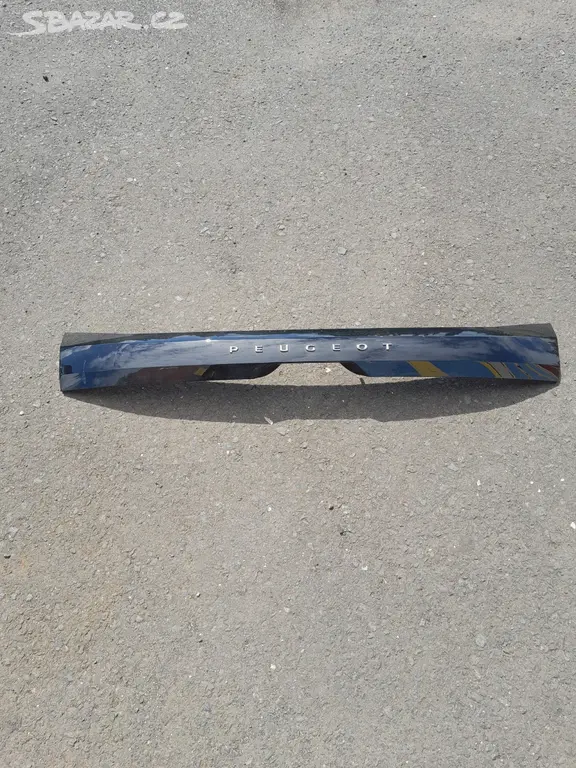 Lišta kufru Peugeot 208 II - Toužim - Bazar - Sbazar.cz