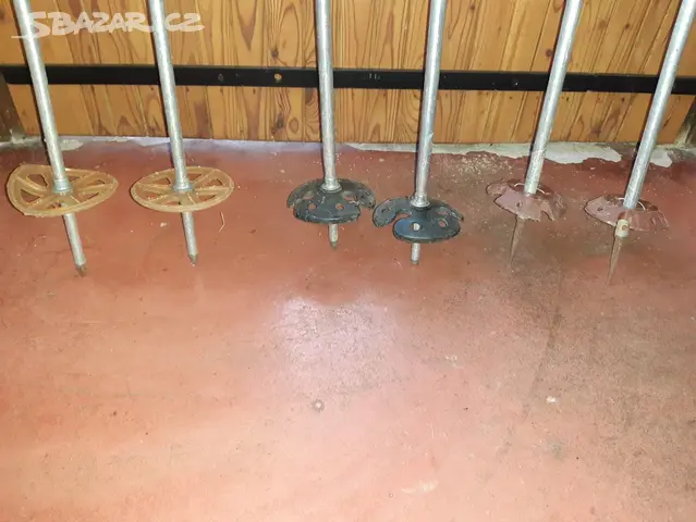 hůlky na sjezdové (běžkové) lyžování 7a7a7a - Hradec Králové - Bazar ...