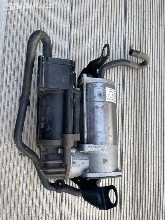 Kompresor podvozku w213 E-klasse Mercedes - Plzeň-město - Bazar - Sbazar.cz