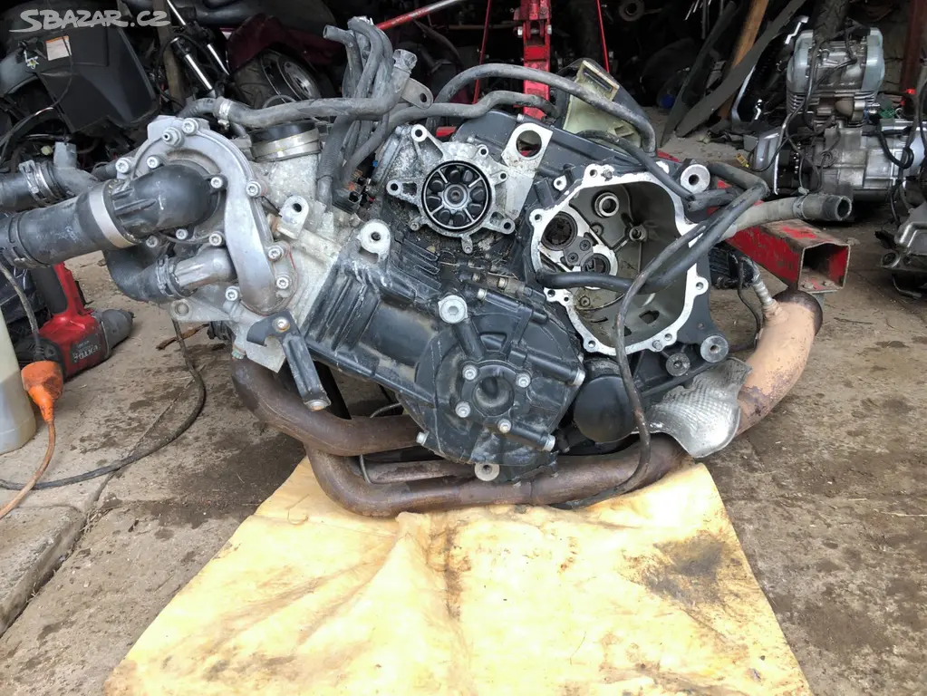 motor 124ed bmw k1200s r 2007 bouraný viz foto - Rychnov nad Kněžnou ...