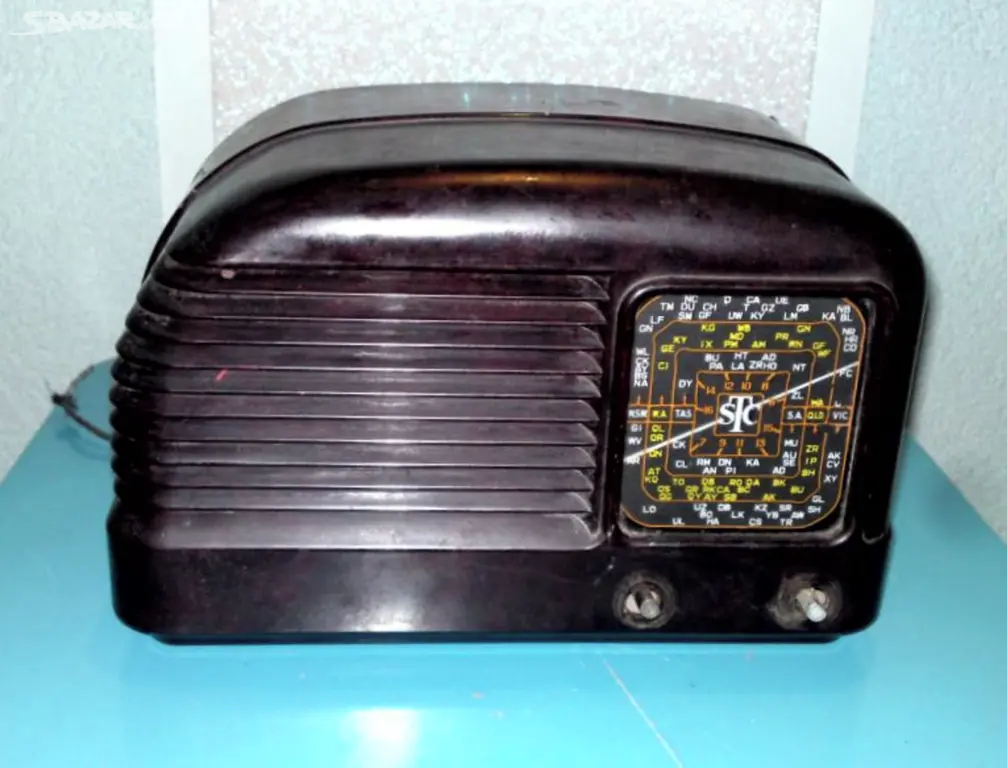 Starožitné rádio STC A - 141 ( kolem 1948 ) - Uherské Hradiště - Bazar ...