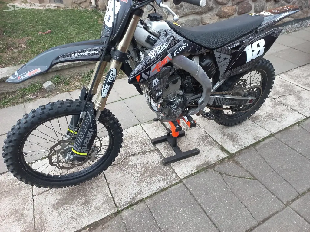 suzuki rmz 250 2017 nahradní díly - Velké Meziříčí - Bazar - Sbazar.cz