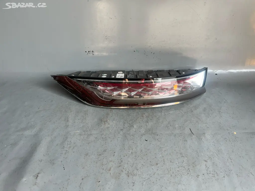 Pravé zadní světlo Citroën DS DS7 LED - Kladno - Bazar - Sbazar.cz