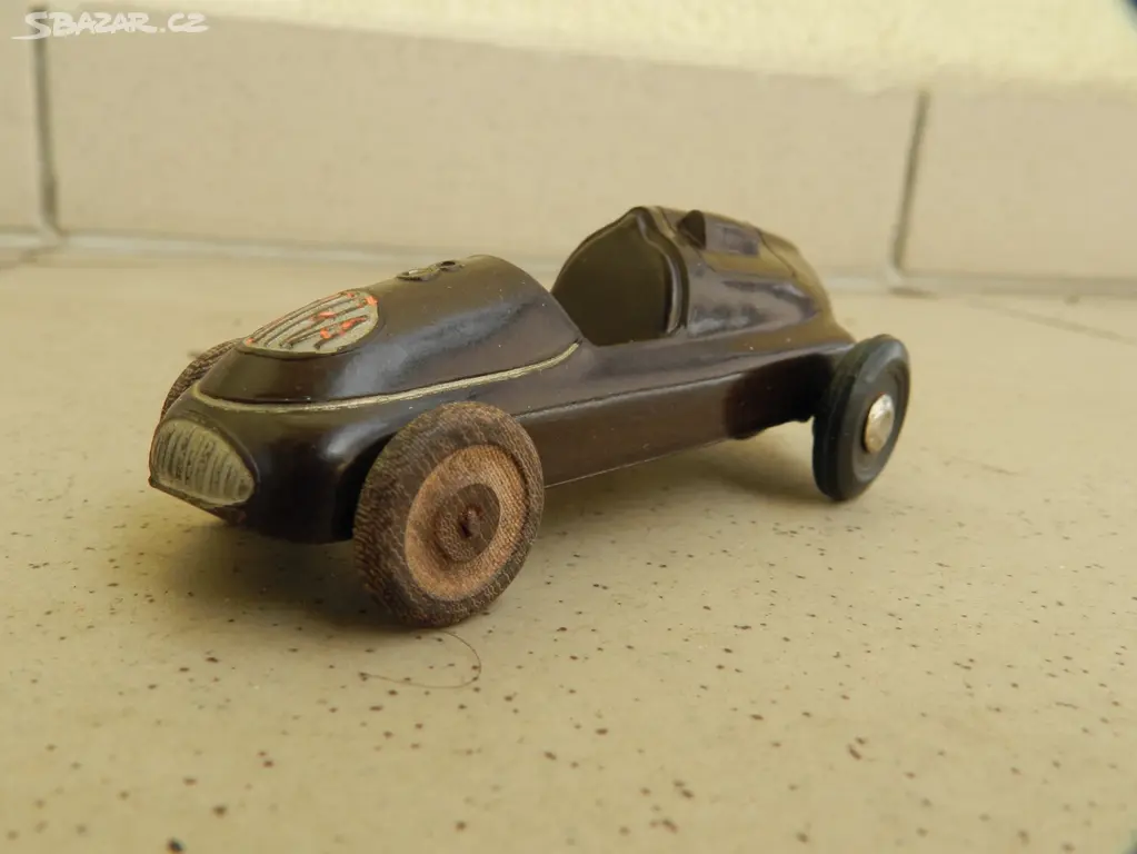TATRA 607 MONOPOST - BAKELIT SMĚR 60 léta - ČSSR - Plzeň-město - Bazar ...