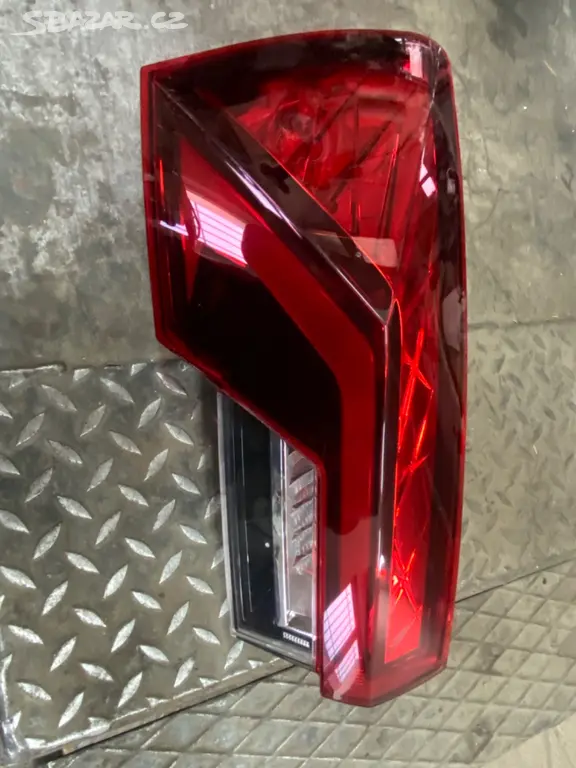 Škoda Octavia IV 2020- levá zadní led lampa origo - Praha-západ - Bazar ...