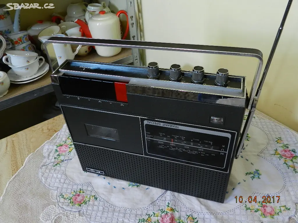Staré radio Siemens Trabant Special RT 132 - Praha - Bazar - Sbazar.cz