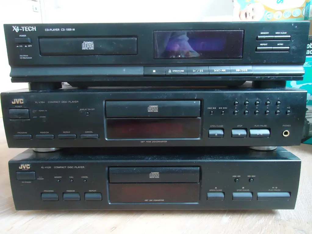 CD player JVC XL-V120BK a V184BK - Lanškroun - Bazar - Sbazar.cz