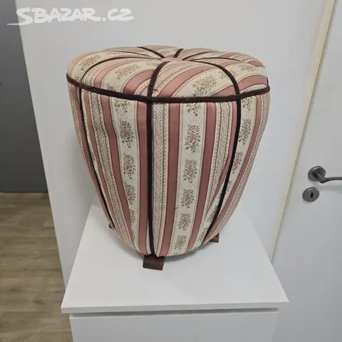 taburet halabala,tulipán - Praha - Bazar - Sbazar.cz