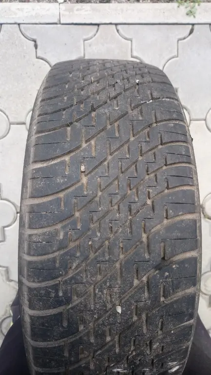 Prodám 2 letní pneu 175 60 14 GOODYEAR - Tovačov - Bazar - Sbazar.cz