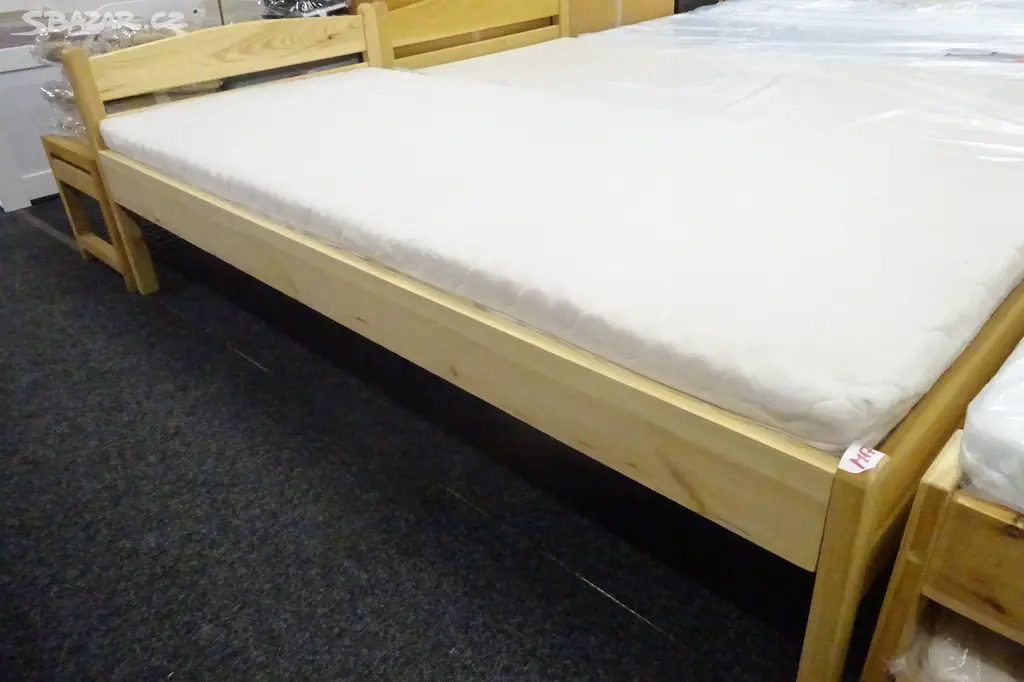 levné postele do penzionu do 120kg - Vestec - Bazar - Sbazar.cz