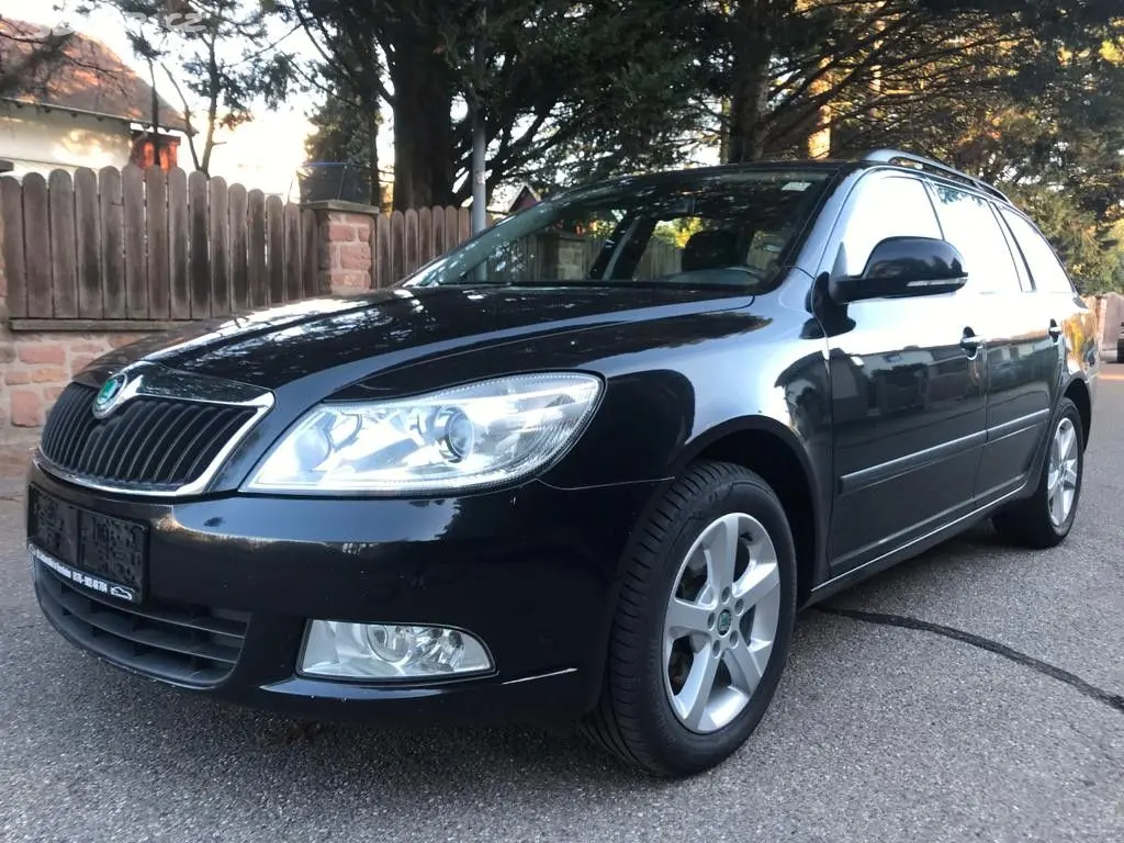 PRONÁJEM BOLT UBER WOLT SOUKROMĚ ŠKODA OCTAVIA - Praha - Bazar - Sbazar.cz