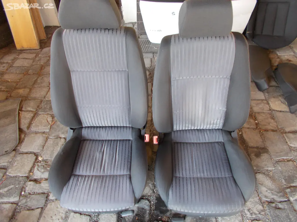 skoda octavia 1,sedacky polosporty - Frýdlant - Bazar - Sbazar.cz
