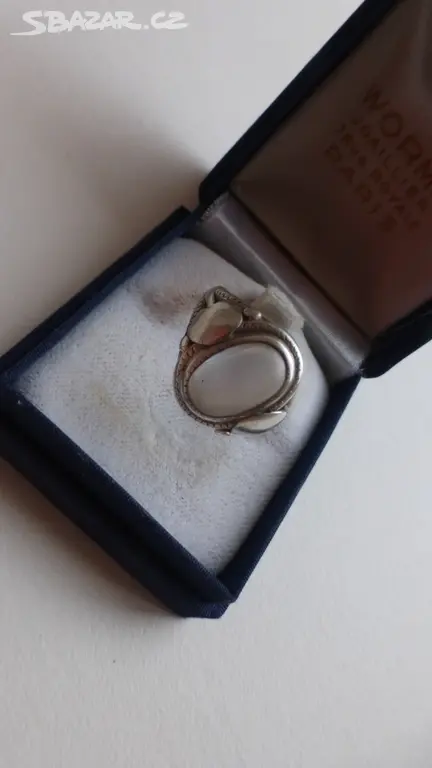 Prvorepublikovy Stribrny Prsten s Mesícním Kamenem - Praha - Bazar - Sbazar.cz