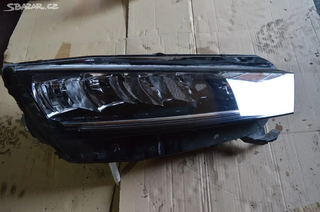 5e4941016 škoda octavia 4 světlo levé LED - Litoměřice - Bazar - Sbazar.cz