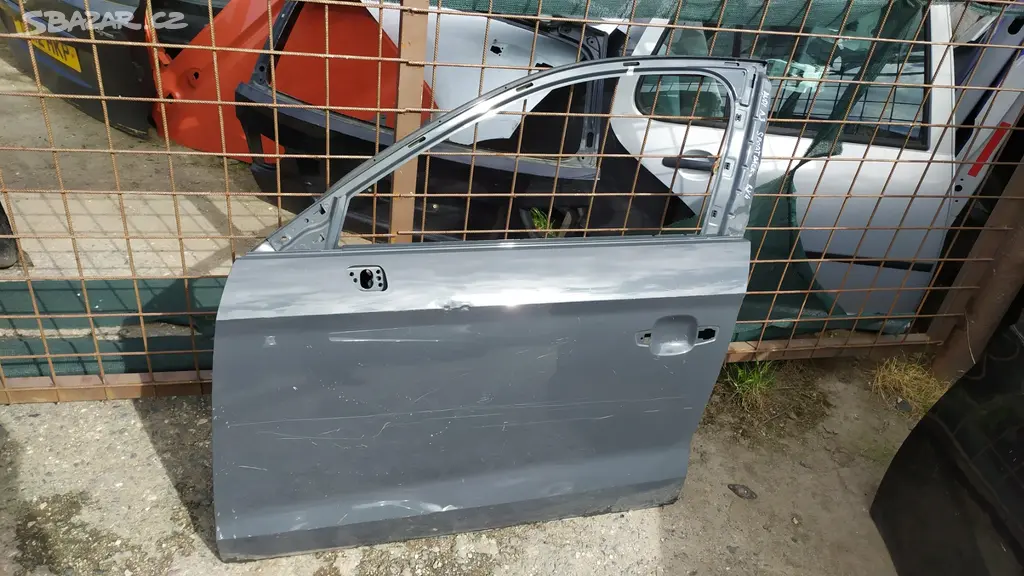 AUDI A3 SPORTBACK 8V4 DVEŘE - Kolín - Bazar - Sbazar.cz